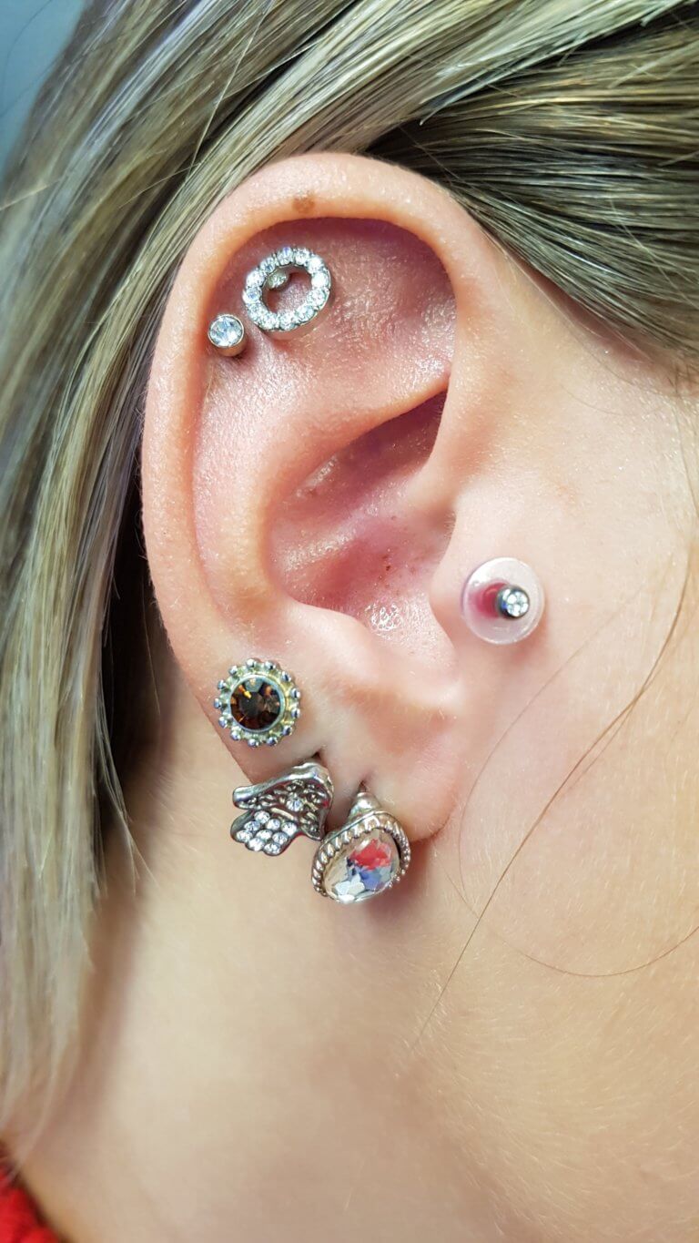 Anti Wildfleisch Disk in Anwendung – Piercing Studio Wien