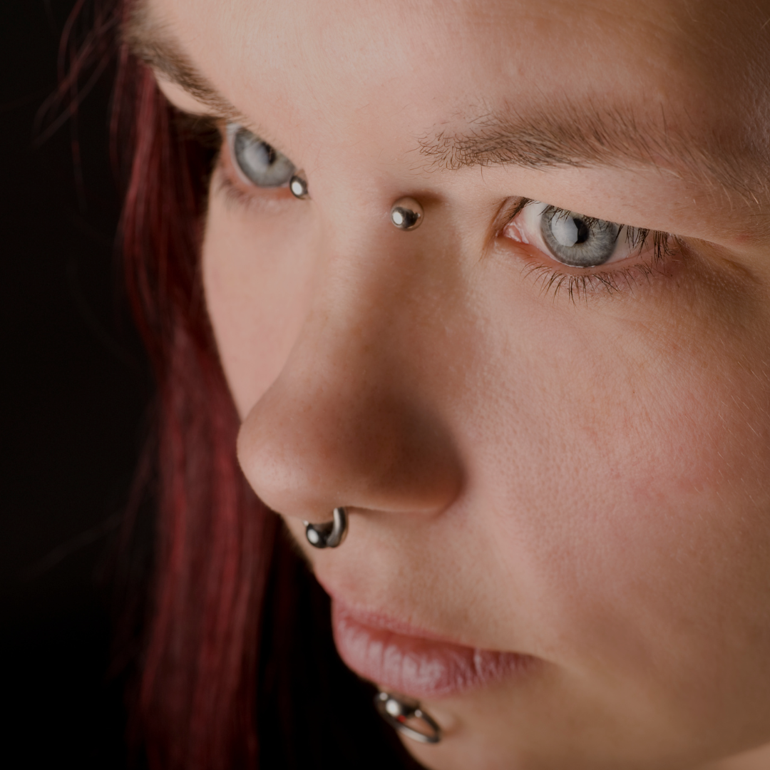 Piercings am Arbeitsplatz: erlaubt oder doch nicht? – Piercing Studio Wien